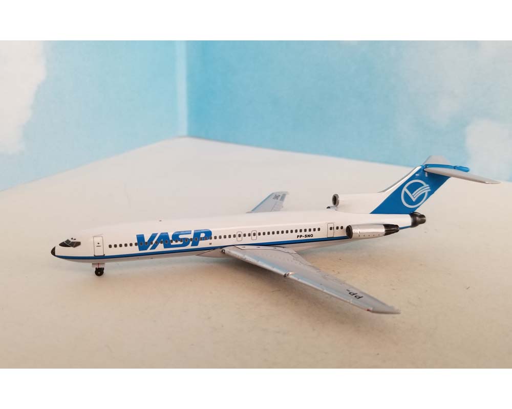 VASP Boeing B727-200 PP-SNG 1:400 Scale (1 per customer) AEROCLASSICS ...
