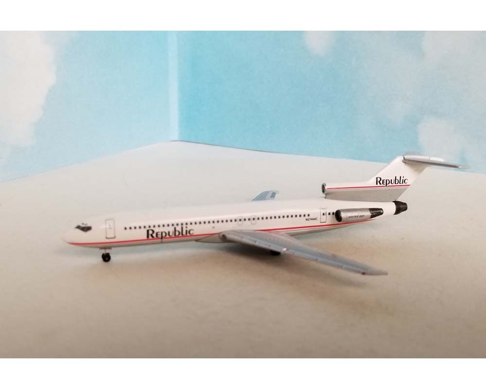 Republic B727-200 N274WC 1:400 Scale Aeroclassics AC411052 ...
