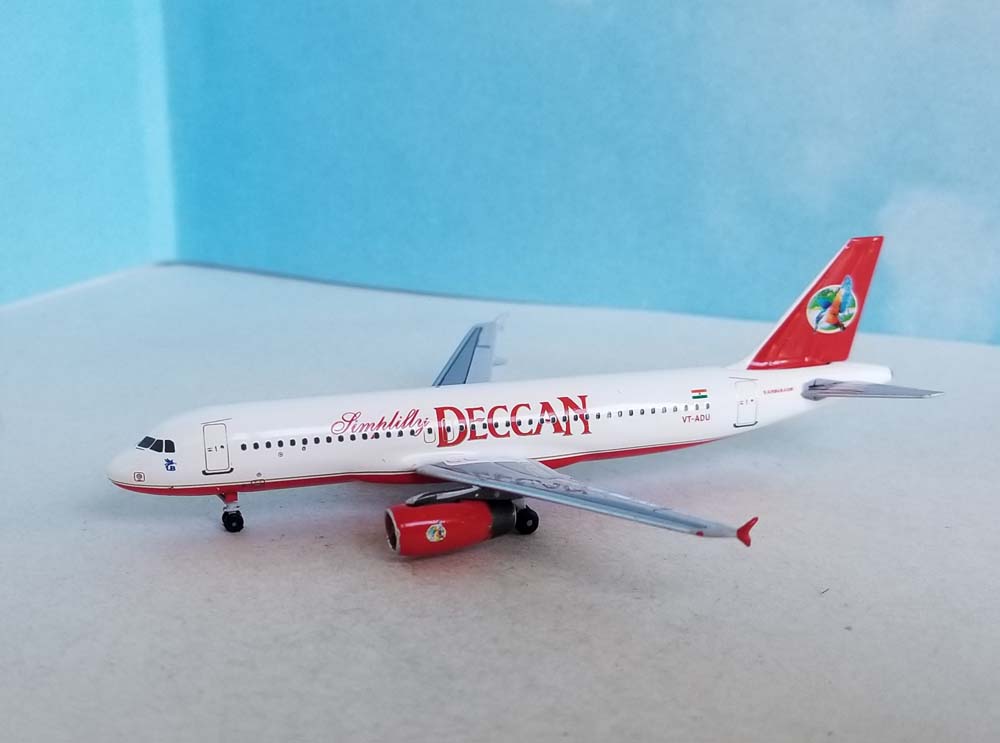 Simplifly Deccan A320 VT-ADU 1:400 Scale Aeroclassics AC411260 ...