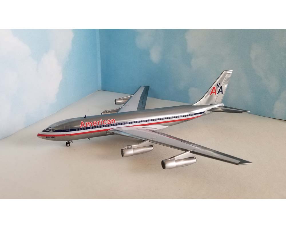 BlueBox American Airlines B720B N7551A 1:200 BB27551A: AeroClassicsDirect