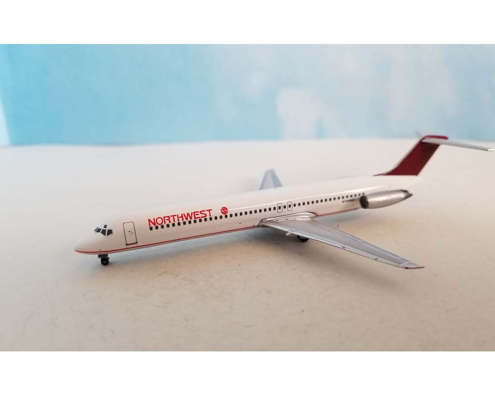 AEROCLASSICS NORTHWEST DC-9-51 N780NC 1:400 Scale AC419710B ...